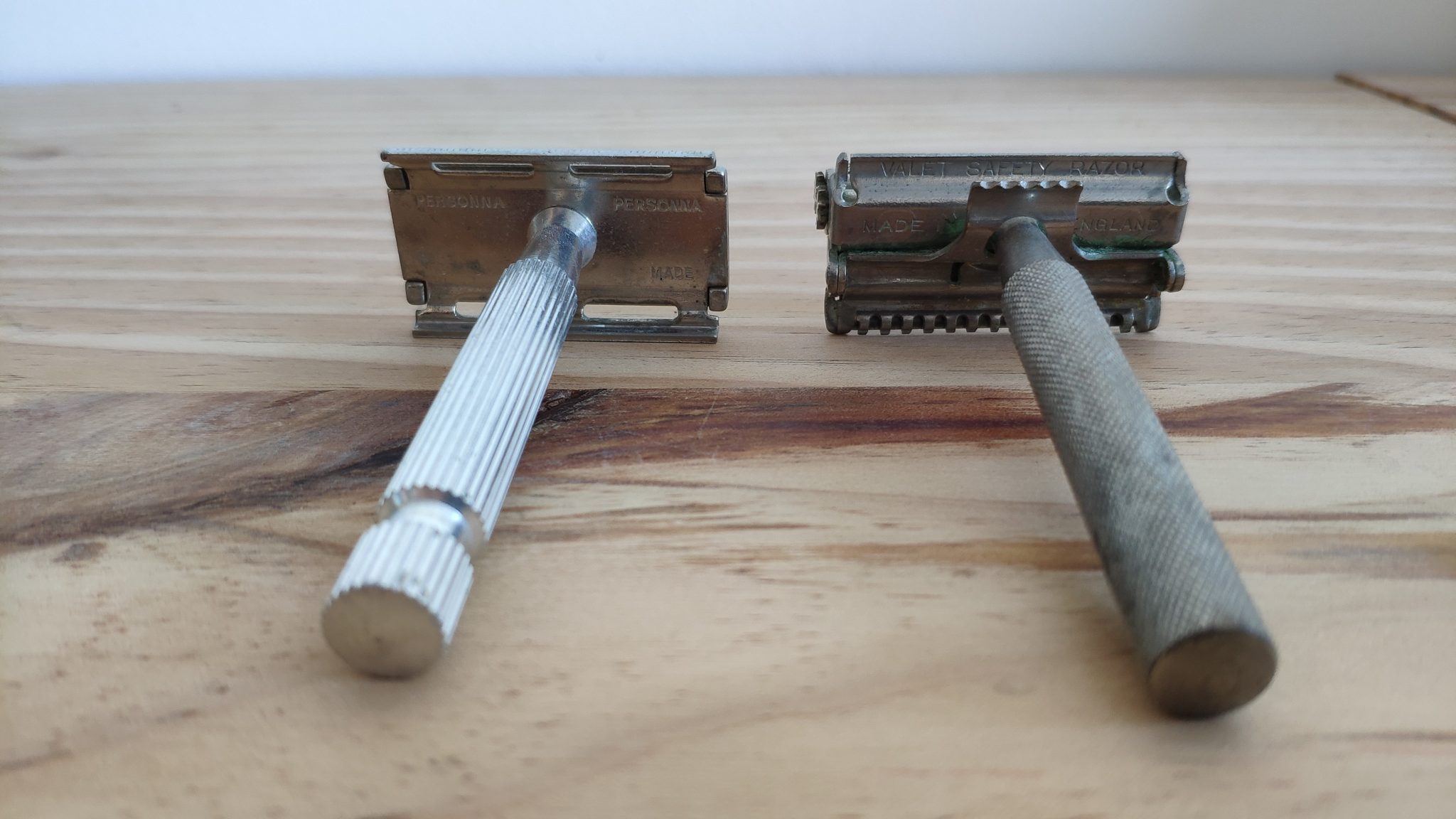 Lot de 4 rasoirs mécaniques vintages - brokepoque- Mechanical shavers